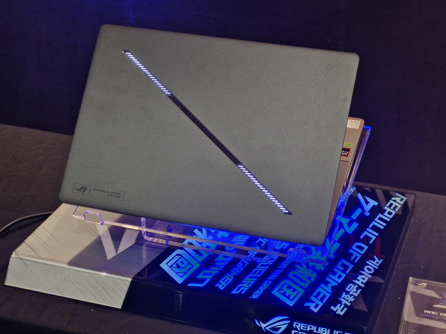 Inilah Perbedaan ROG Nebula Display Mini LED & OLED - BagusTech