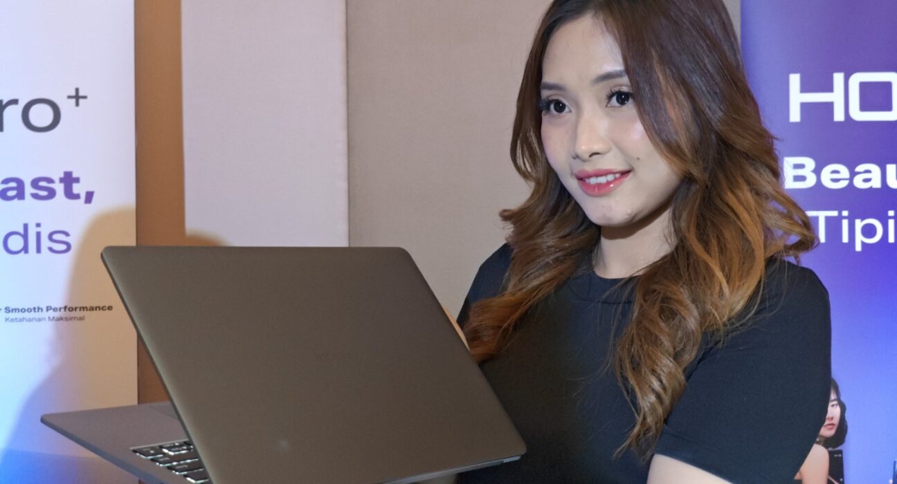 Infinix Luncurkan Laptop Inbook Air, Ada Versi OLED 10 Jutaan - BagusTech